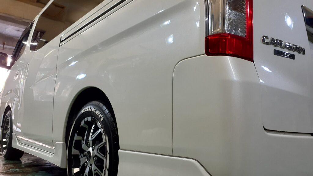 自動車のFRPパーツとは？その特徴や使用される部品とメリットとデメリットと洗車方法 - reluster