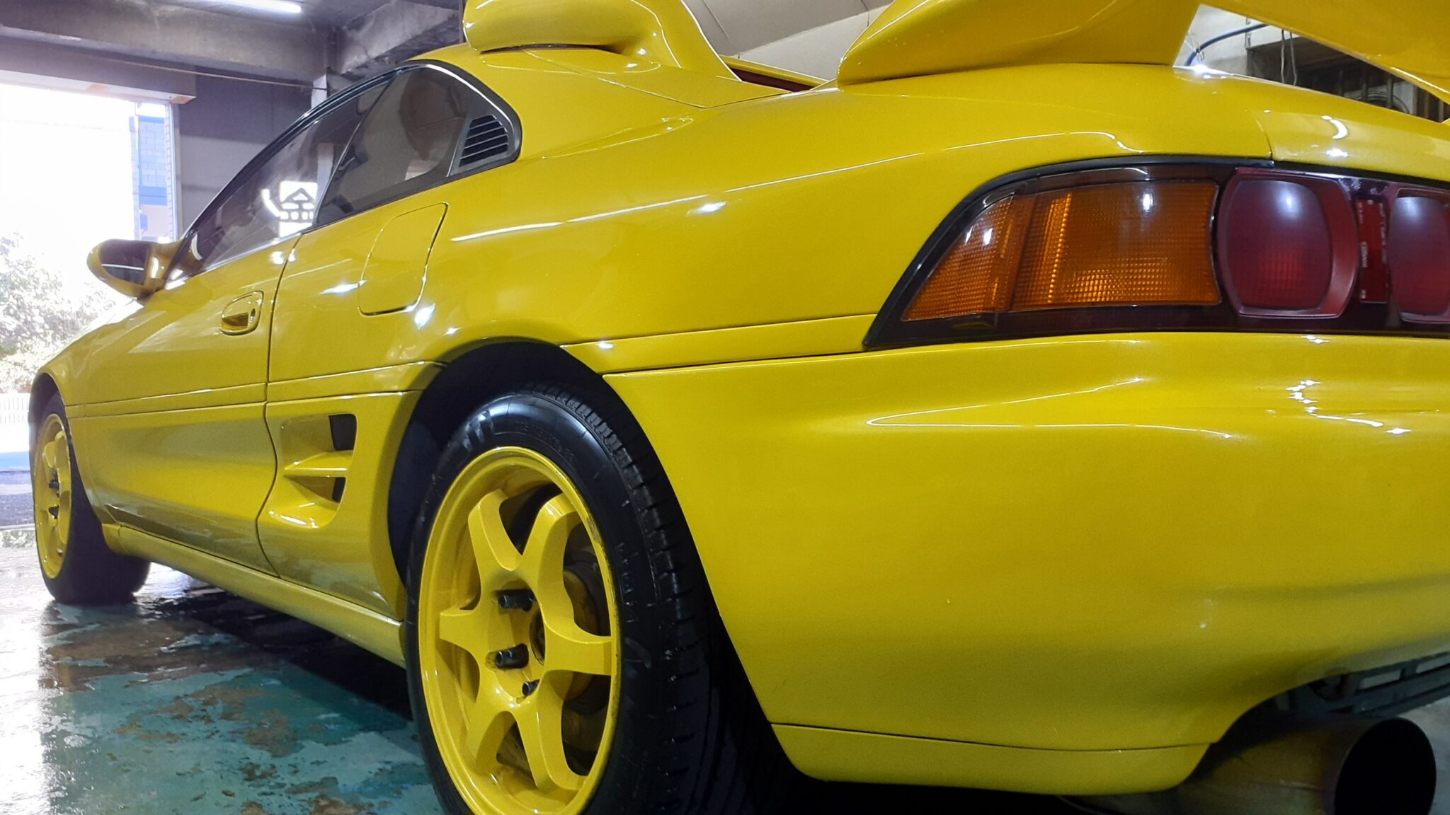 ToyotaMR-2 - reluster