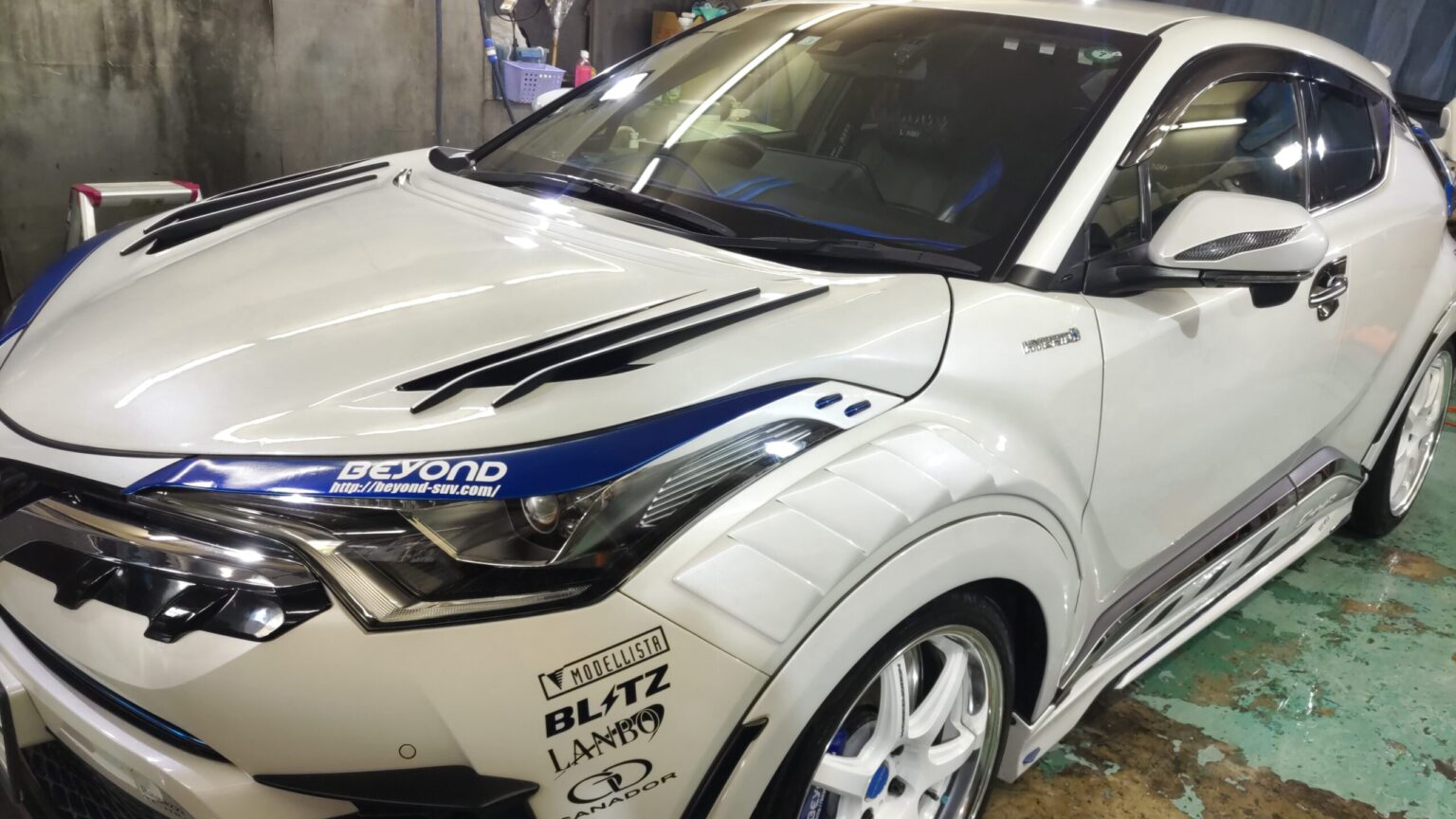 公式ラインのクーポンから5月はスタートします - reluster